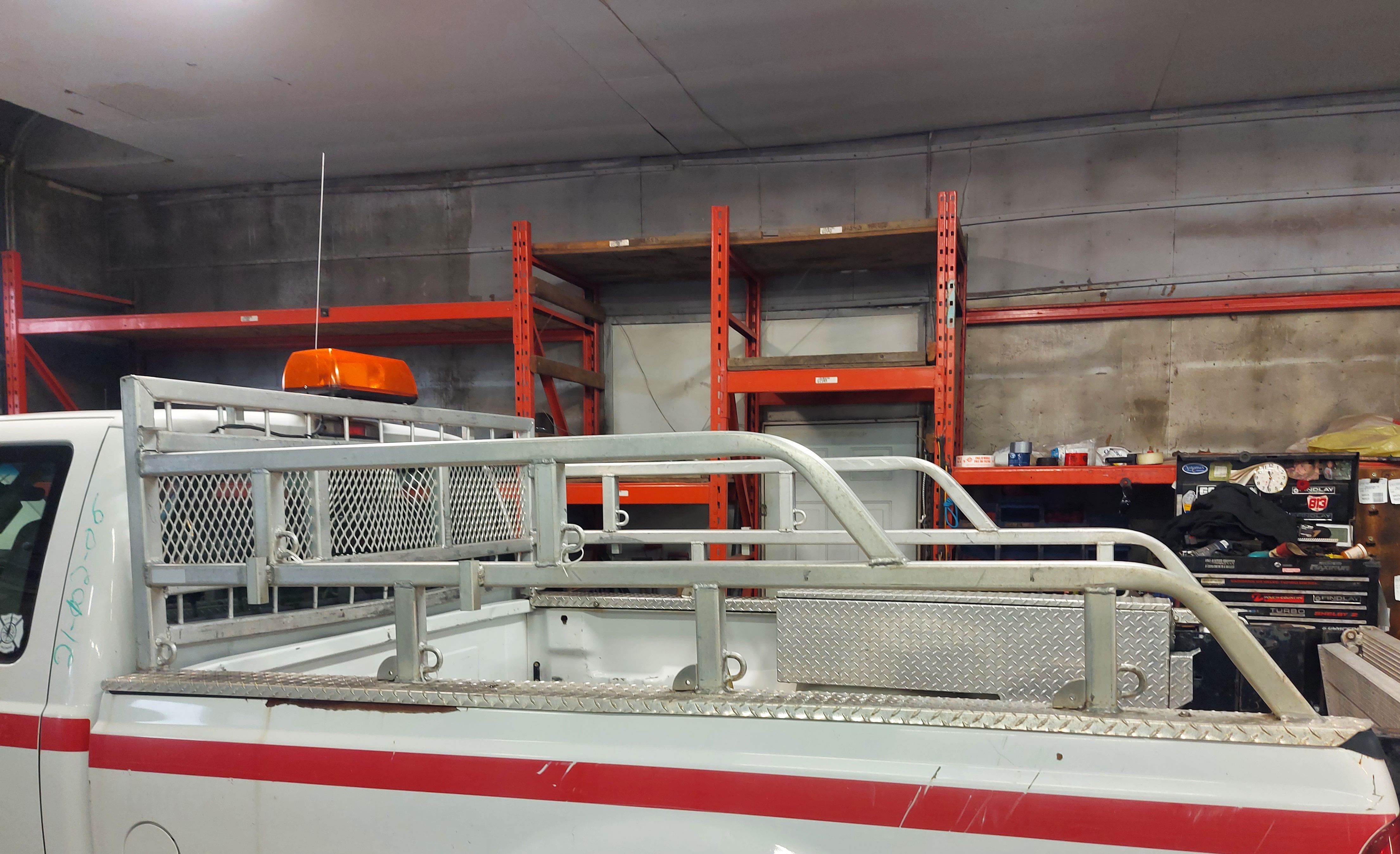 Back Rack F350 2006 + boîte de rangement • Trudel Automobile Inc.