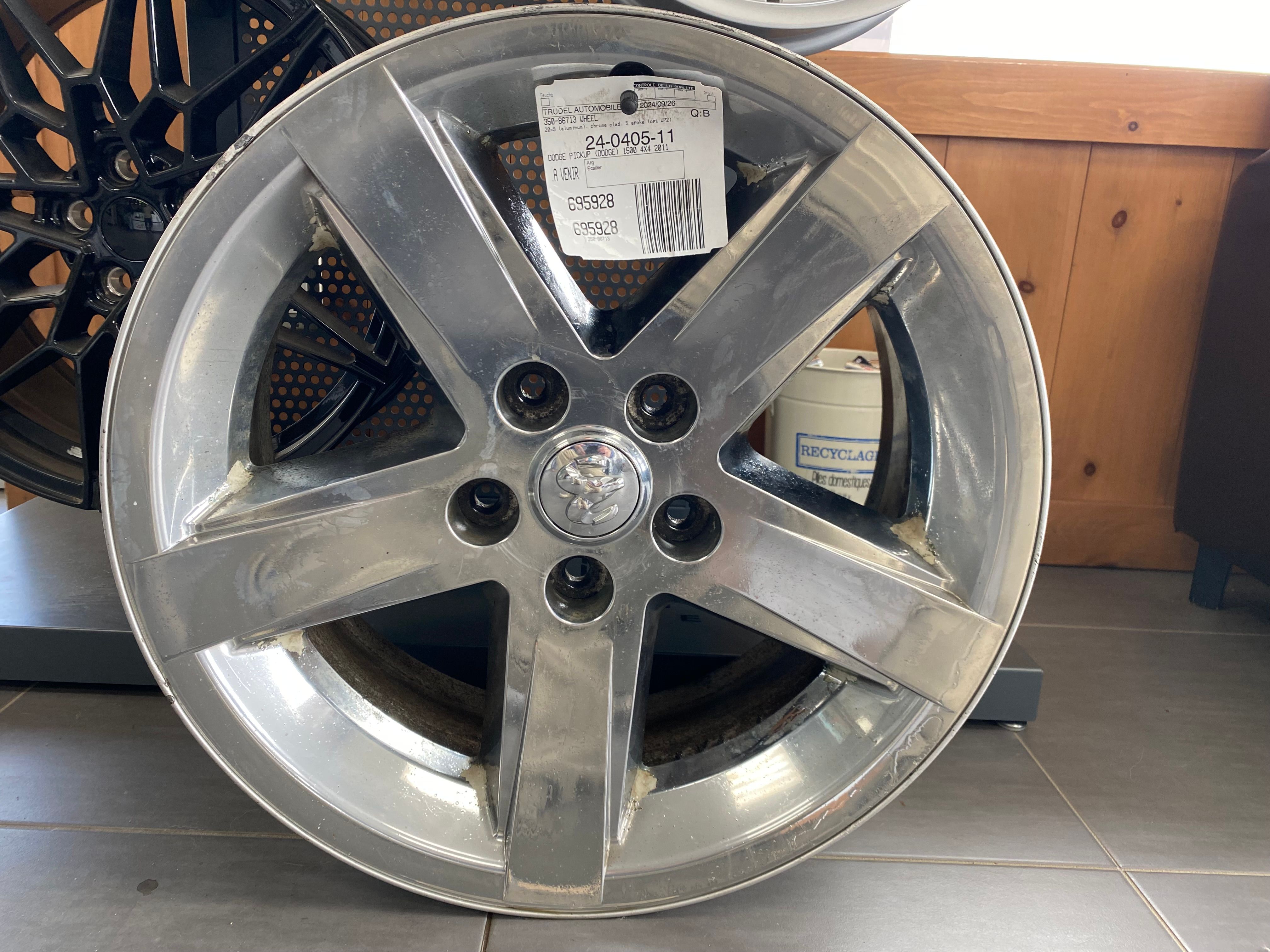 ENSEMBLE DE 4 MAGS 20" DODGE RAM 1500 2011 #695928 • Trudel Automobile Inc.