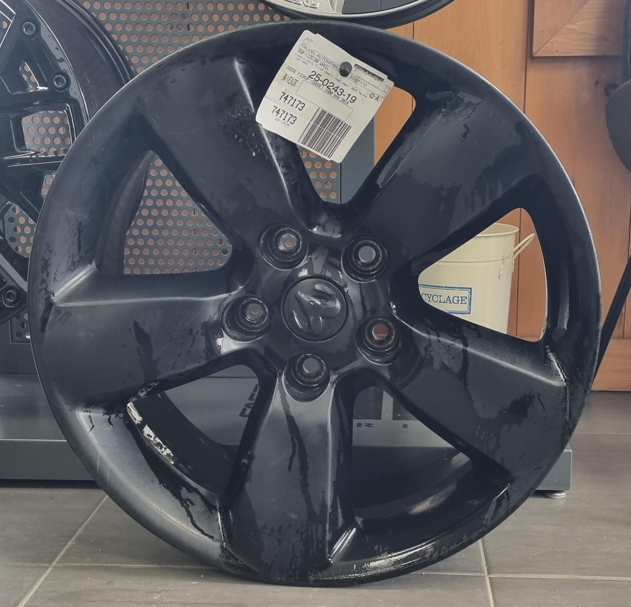 ENSEMBLE DE 4 MAGS 20" AVEC TPMS DODGE RAM 2019 CLASSIC #747173 ...